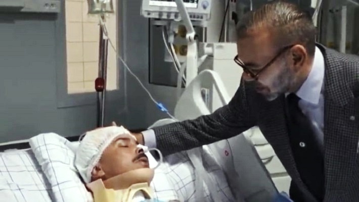 Séisme au Maroc: le roi au chevet de blessés